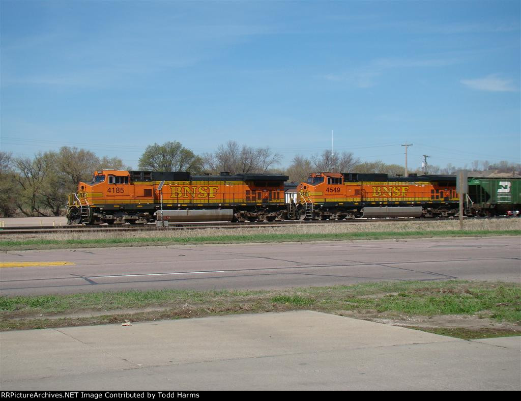 BNSF 4185